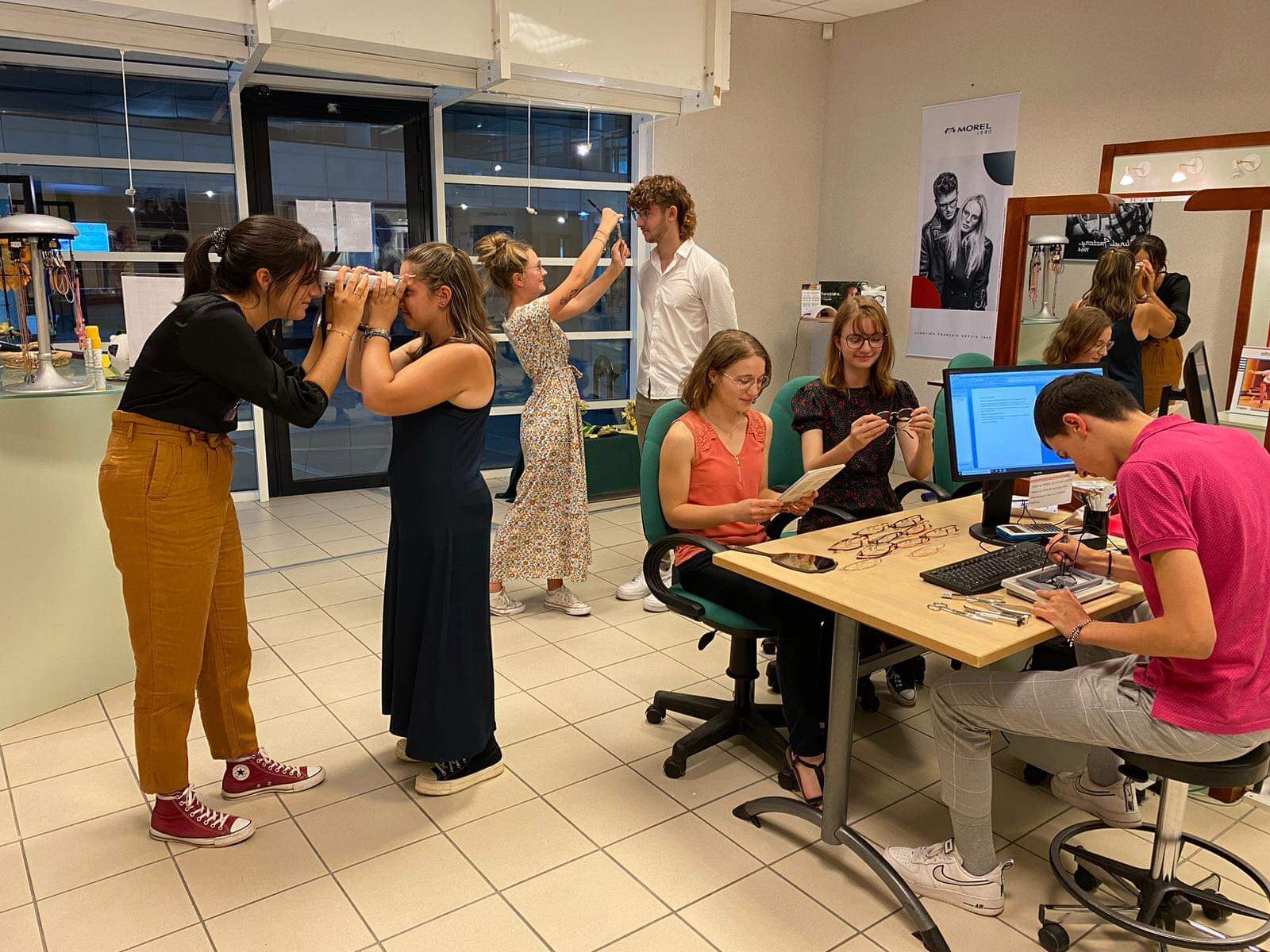 MAGASIN D’APPLICATION - OPTIQUE LUNETTERIE - Actualités - Lycée ...